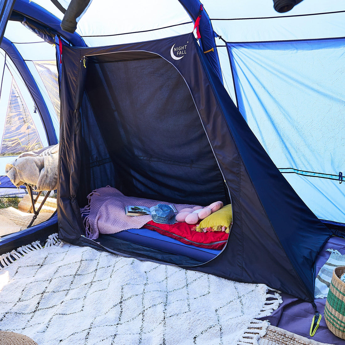 Blue Berghaus Adhara 700XL Nightfall® Air Tent – Blacks